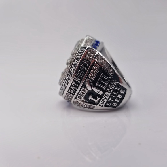 Accessories | New England Patriots Championship Ring Fan Edition 219 ...